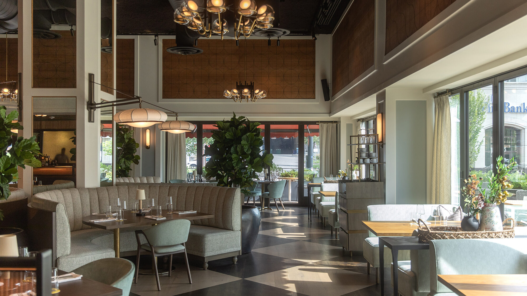 Evelyn’s at Hutton Hotel - Spirited Drinks